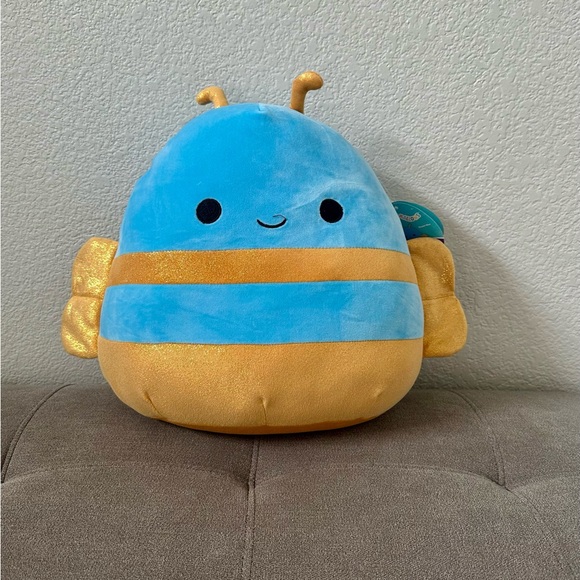 Squishmallows | Toys | Squishmallows Adopt Me 4 Inch Queen Bee Childs ...